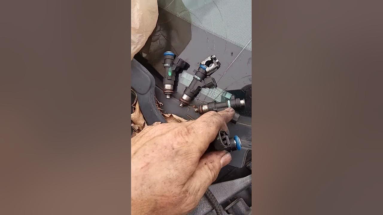 Altima 07-12 how to remove injectors and rail fuel, misfire P0171 and P0174, p0300- p0308 - YouTube