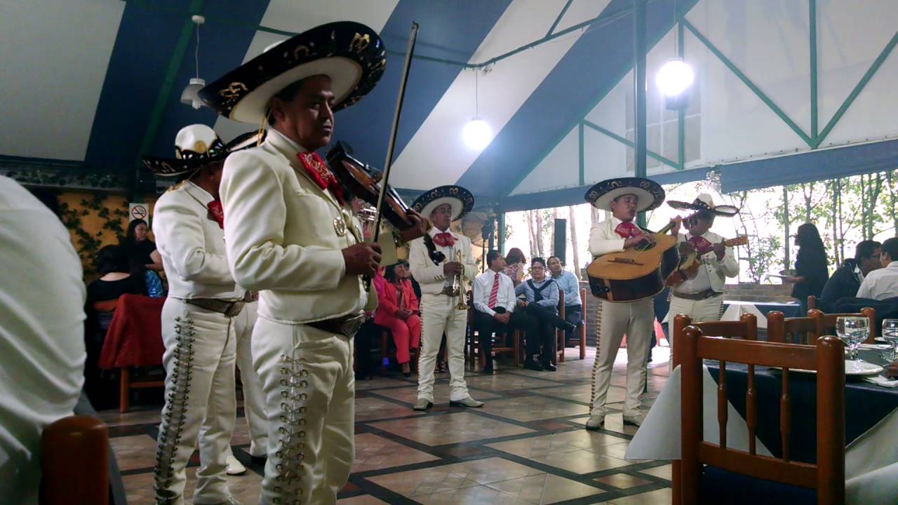 MARIACHI AZTECA - YouTube