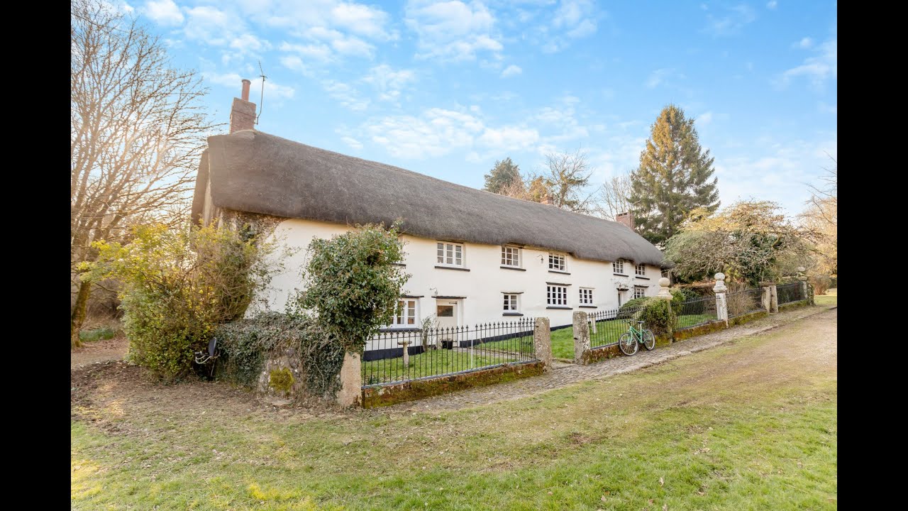 **Discover This Stunning Devon Longhouse: 40 Acres of Serenity!** 🌳🏡 ...
