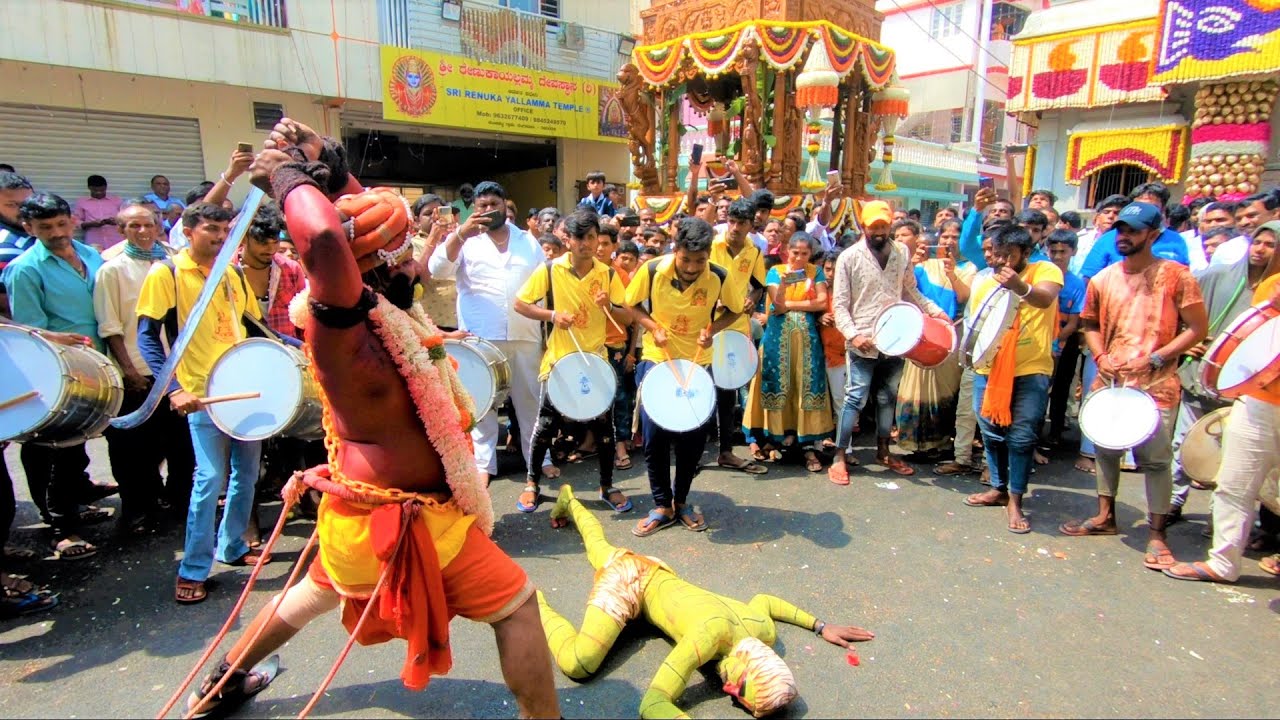 Tiger Dance at Chunchagatta Karaga 2020 - YouTube