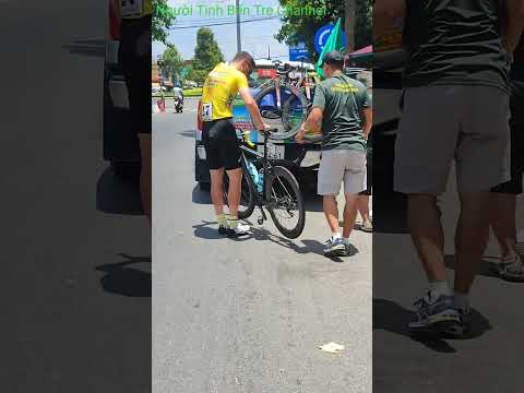 Xe Của Petr Rikunov Bị Sự Cố Dọc Đường#Petr Rikunov's Car Has A Problem Along The Road#Shorts 806