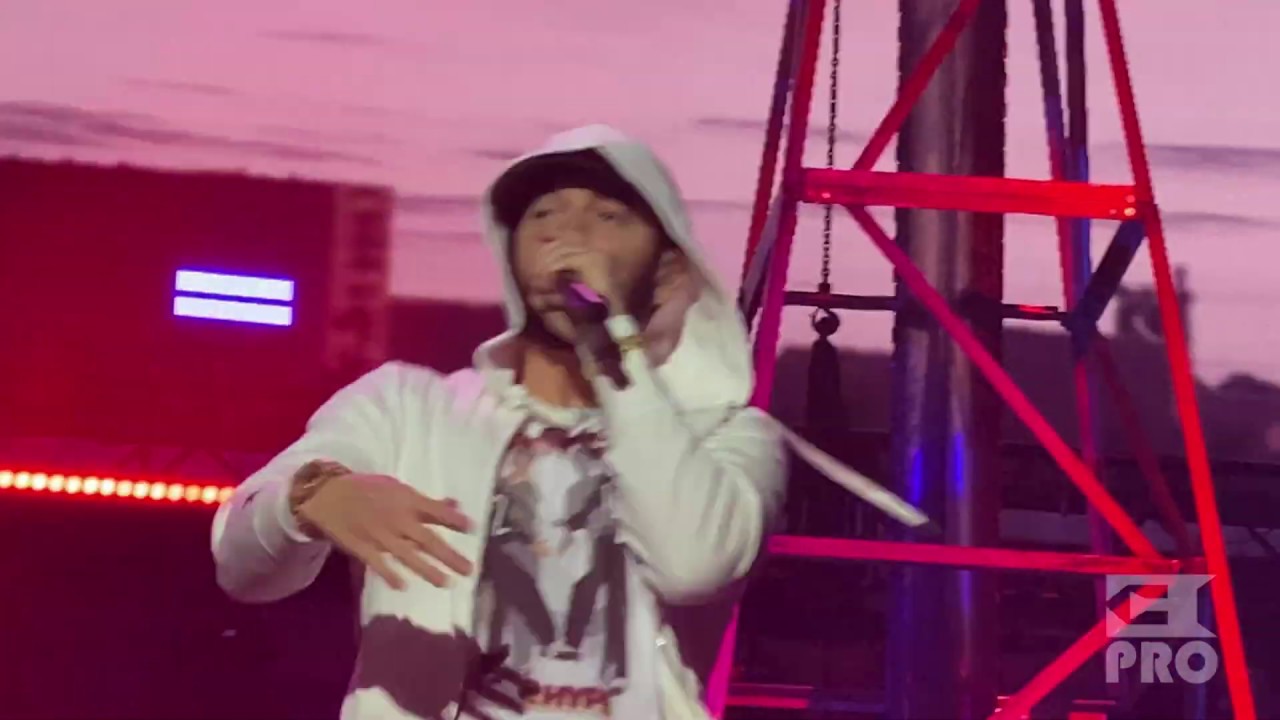 Eminem - 3 a.m. (Live at Abu Dhabi, Du Arena, 25.10.2019) - YouTube