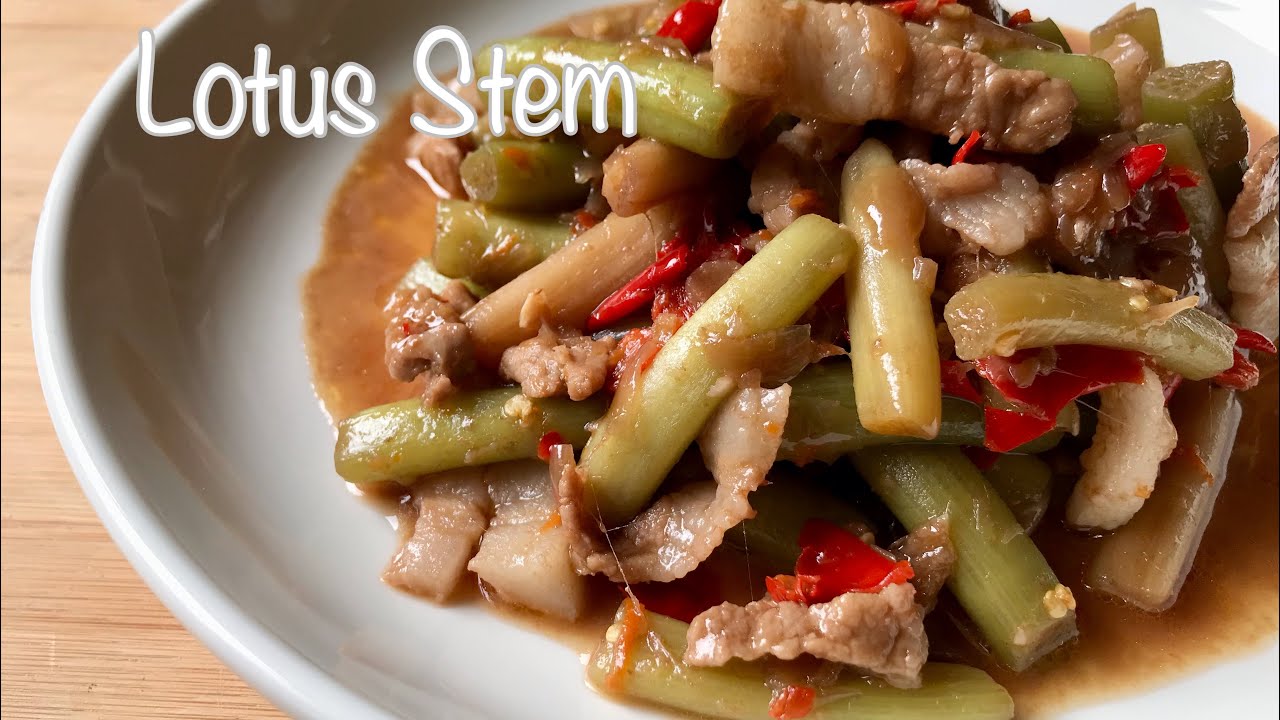 สายบัวผัดกะปิหมูสามชั้น 🪷 Stir-fried lotus stem with shrimp paste - YouTube