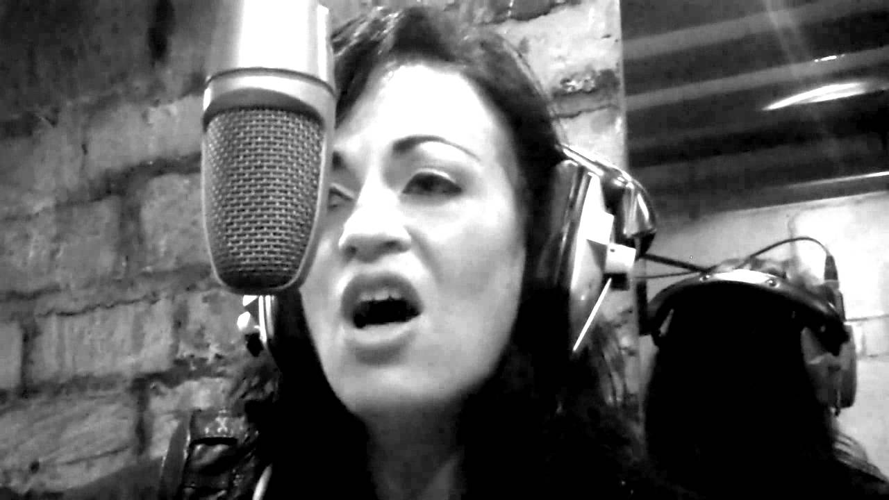 Esmee Samara - YouTube