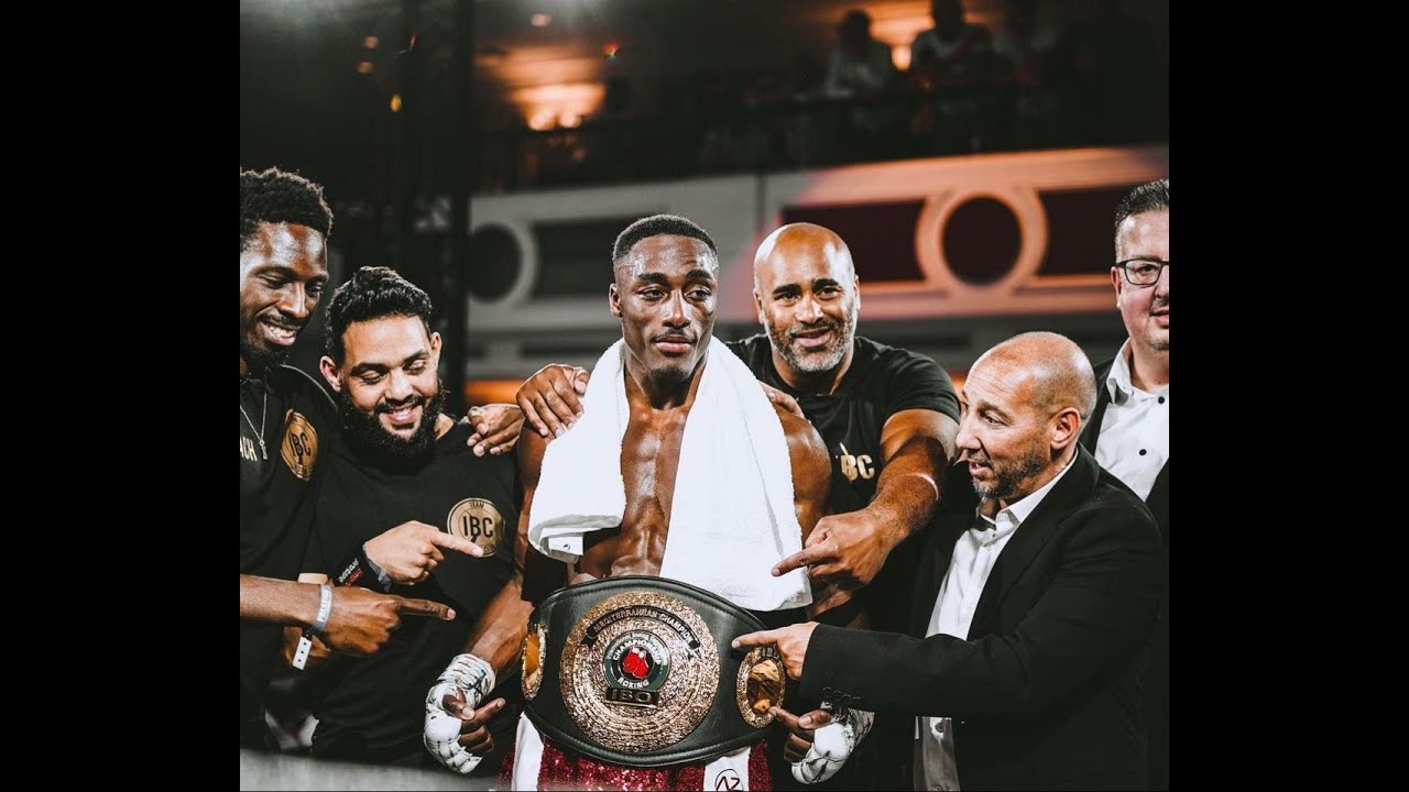 BAKARY SAMAKE VS WADE RYAN - YouTube