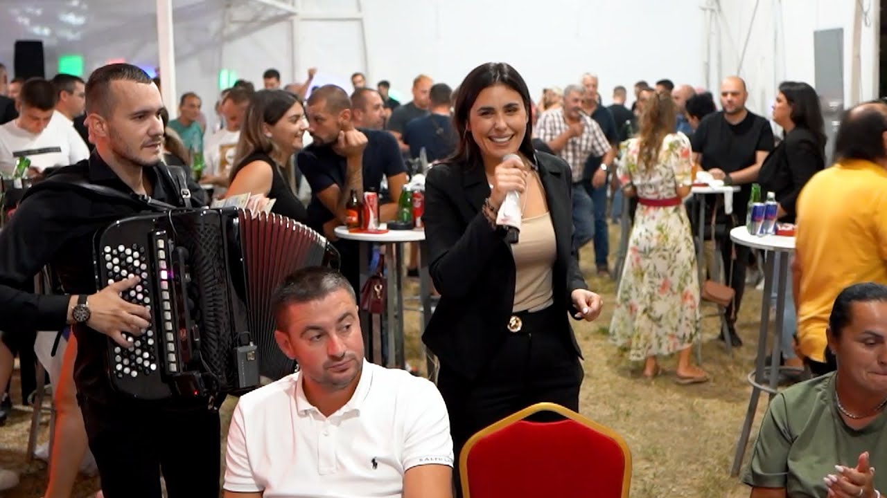 BUBA JOVICIC - Ide mile puticem i peva Chords - Chordify