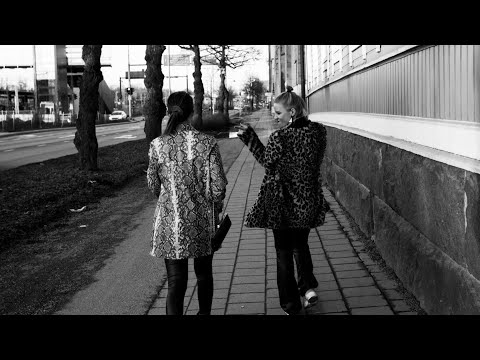 Ninni & Ella Aleksiina - Omituinen kerho