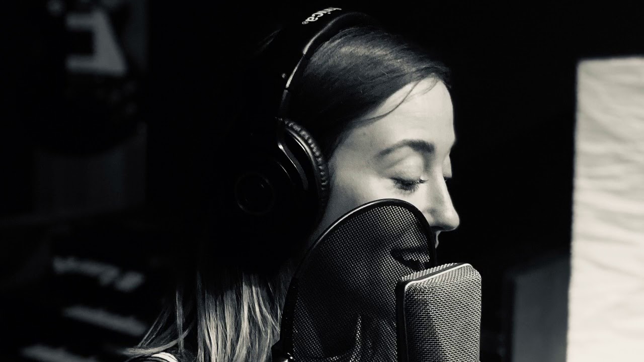 Janell Lenfert - Voice over Commercial Demo Reel - YouTube