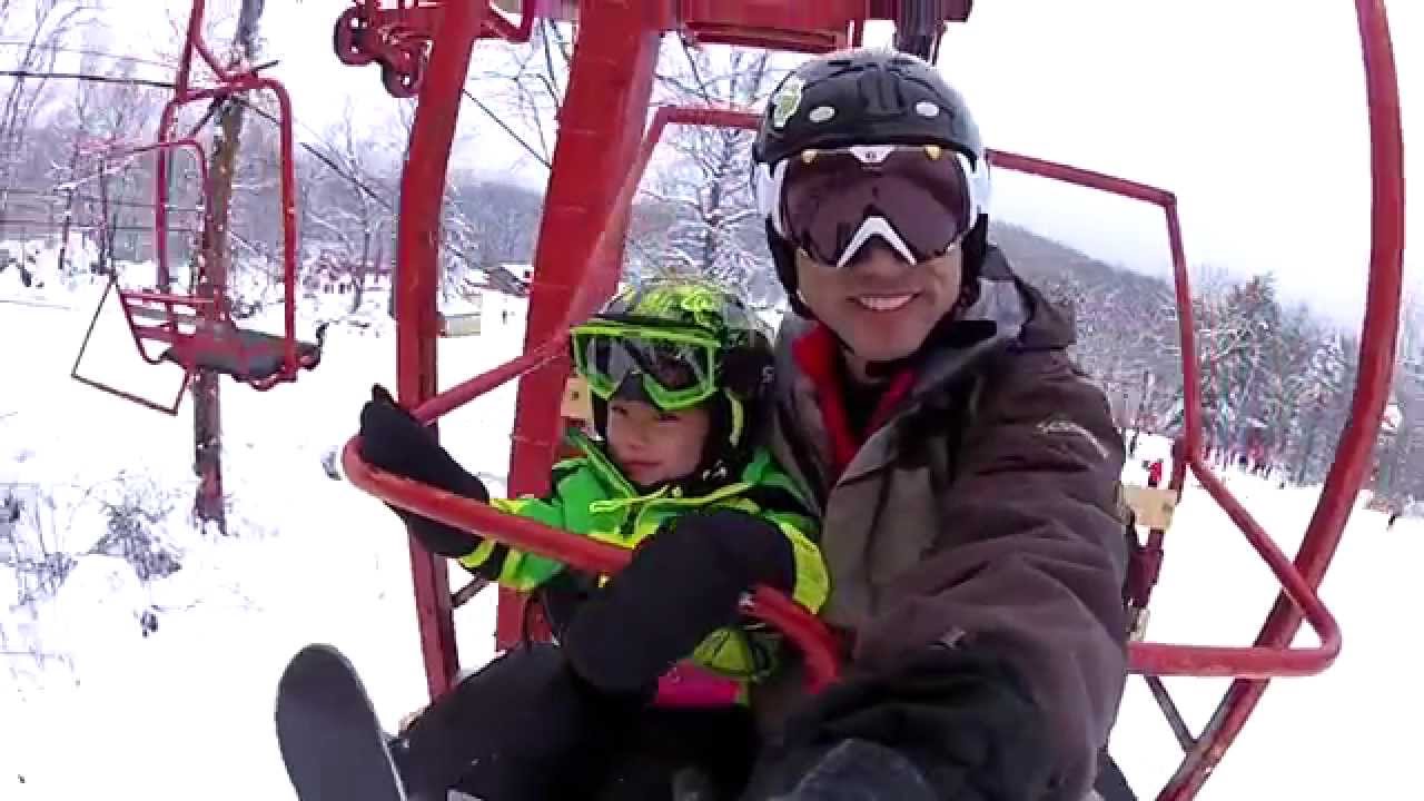 Spencer skiing at Tuxedo Ridge (3.5 years old kid) - YouTube
