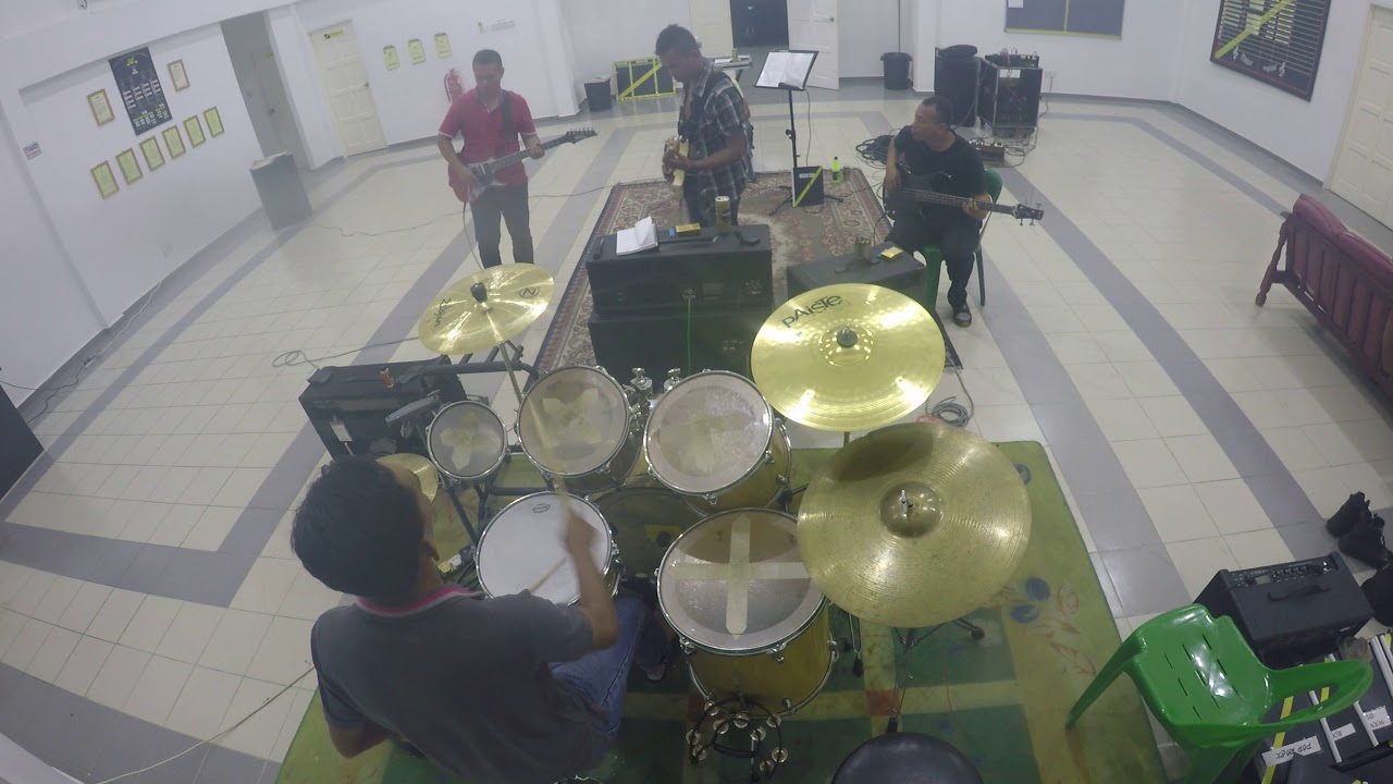 Metallica - Nothing Else Matters (cover) by D2 Band, Sandakan - YouTube
