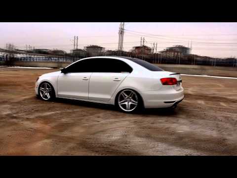 VW JETTA - 06 TF 868