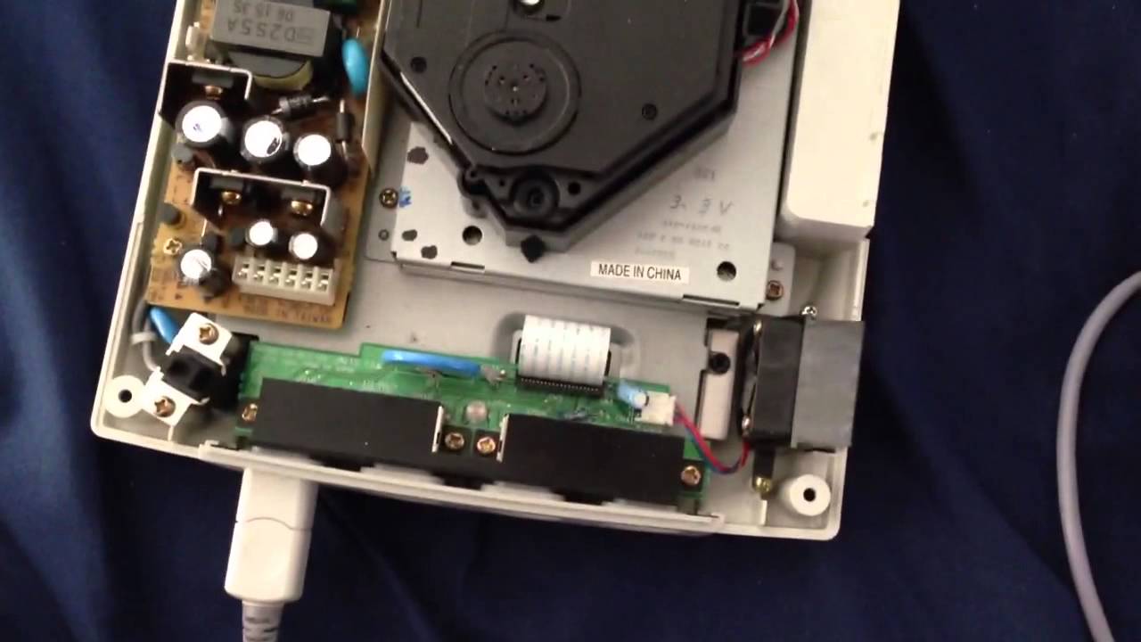 Dreamcast controller port repair - YouTube