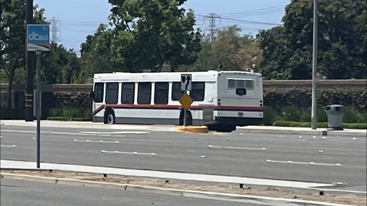 *Super Rare* OCTA 1997 New Flyer D40LF #5335 - YouTube