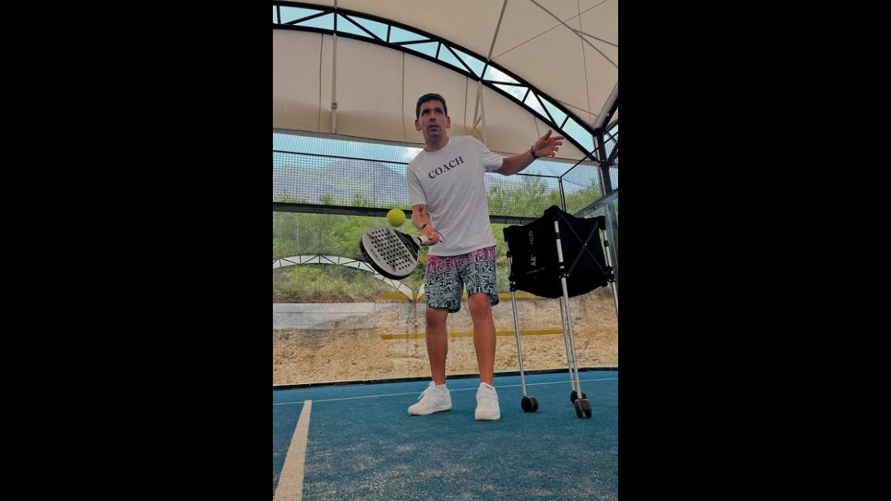 El Padel y Leo Paleo van de la mano - YouTube