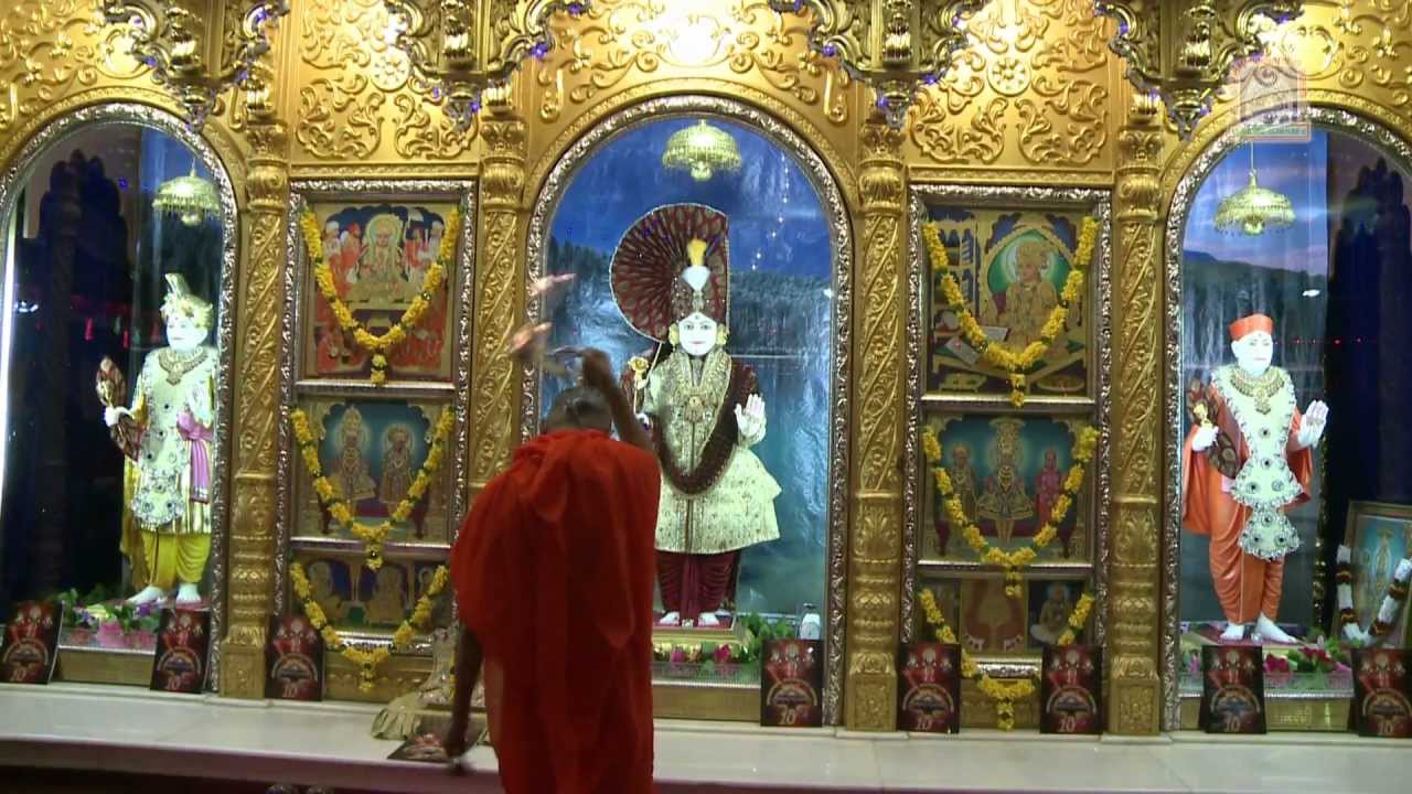 Nairobi Shashtipurti Mahotsav, 3rd Day December 24, 2012 Part 1 - Shree ...