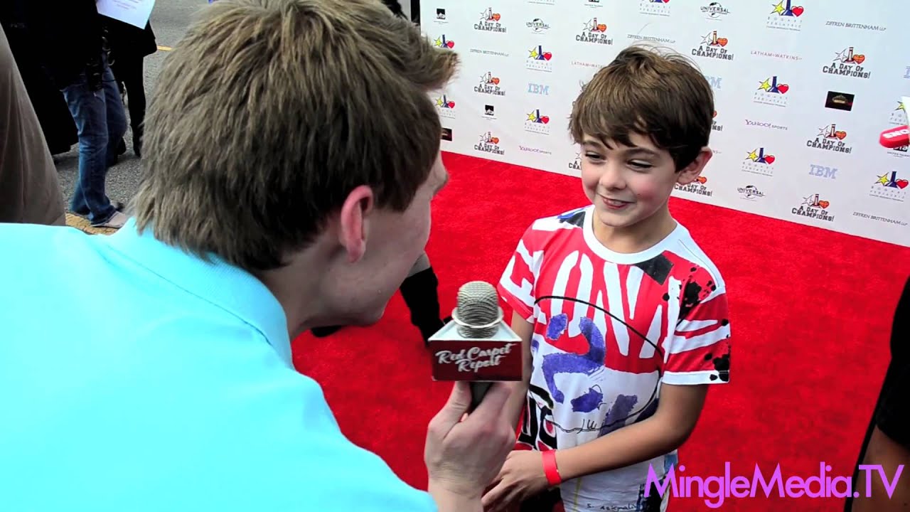 Max Charles at Yahoo! Sports "A Day Of Champions" @TheMaxCharles - YouTube