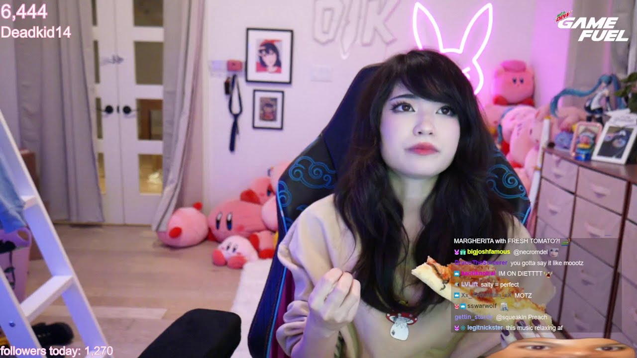 Emiru - 'chilling chilling then trying new kirbo game out' [03/27/2022 ...