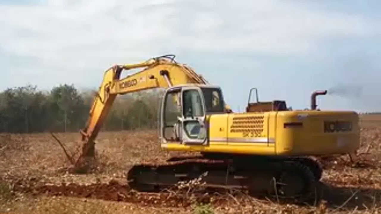 The ingenuity of driving a excavator - YouTube