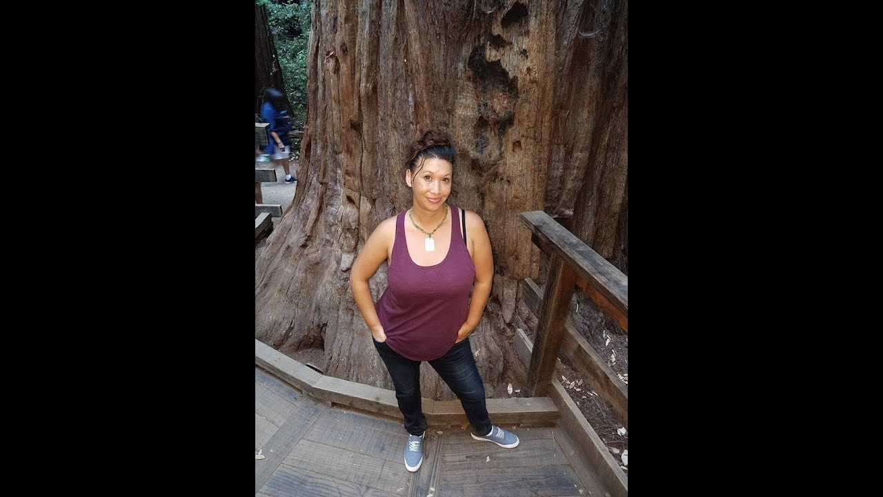 Surprise Tarantula Unboxing with the Deadly Tarantula Girl:) - YouTube