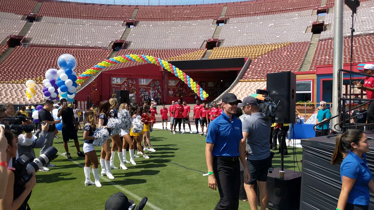 4k Video- Celebrities At Los Angeles Coliseum - YouTube
