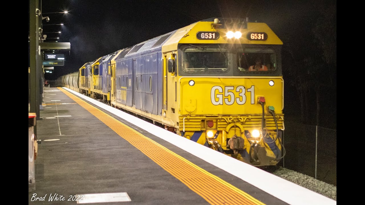SSR's 0084 light engine transfer & Pacific National's 9048 Deniliquin ...