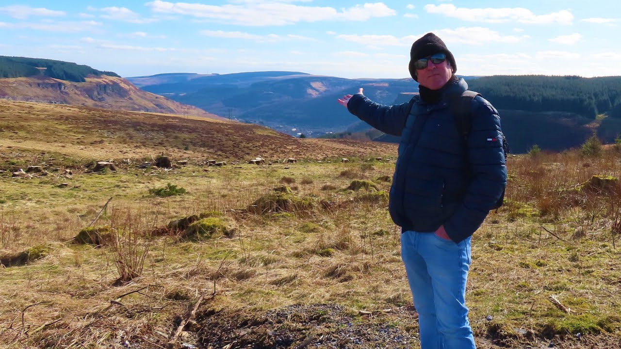 Welcome to the top of the world - Rhigos Mountain Walk - YouTube