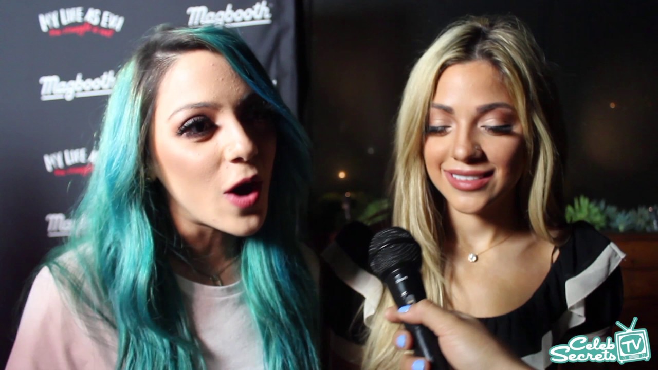 Niki and Gabi Dish on Moving to LA, New Music & Secret Boyfriends - YouTube