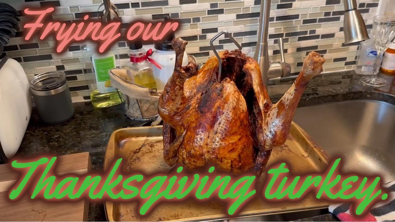 Turkey time! How I fry a turkey for Thanksgiving. - YouTube