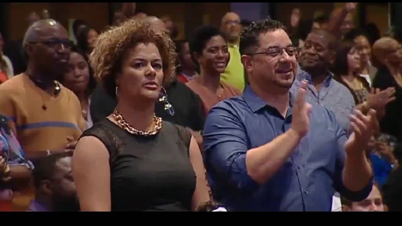 Dr. Shane Perry Sr. at The Potters House with Bishop TD Jakes - YouTube