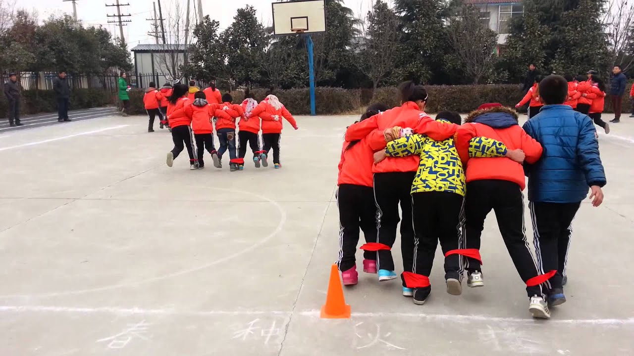 Yongfeng: 5 Legged Race - YouTube