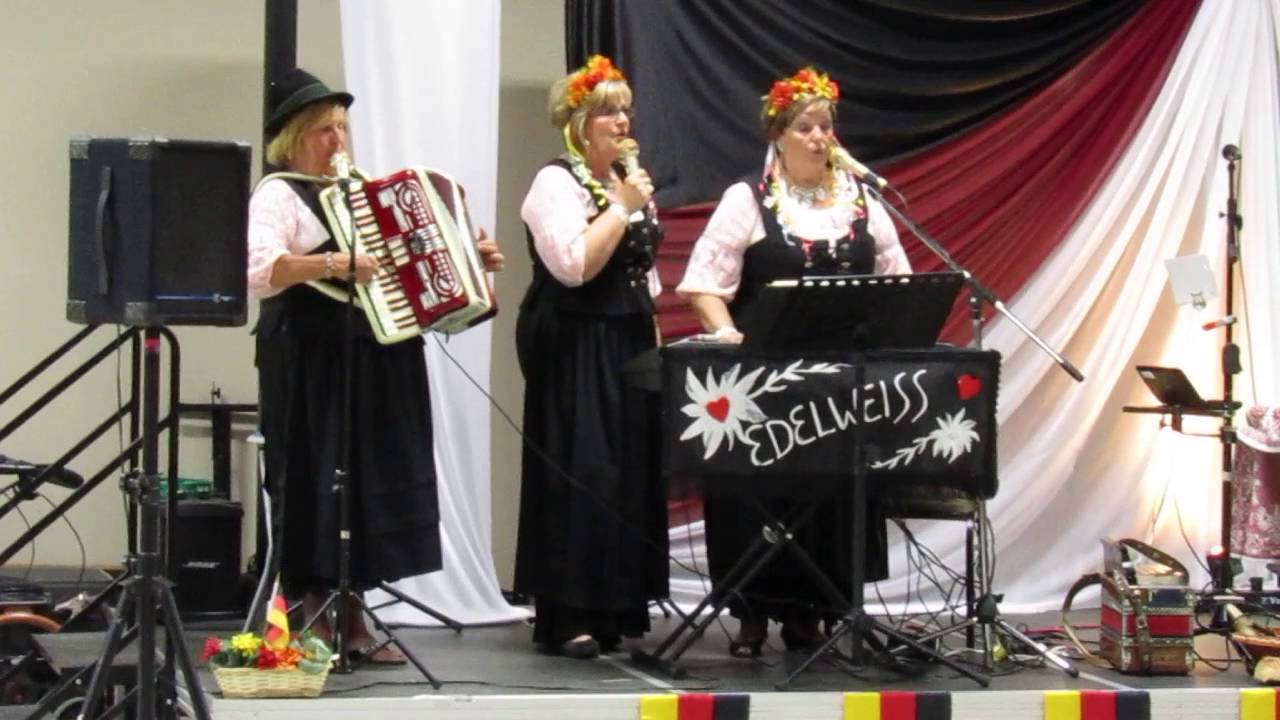 Saskatoon German Singers, singing Abba - YouTube