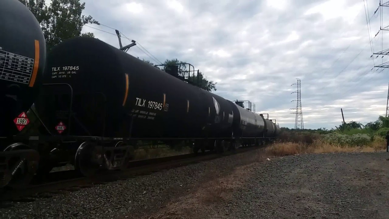 KCS trailing on port reading secondary at boundbrook - YouTube