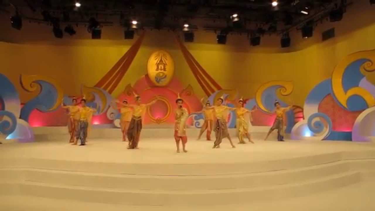 Berkeley appear in full regalia for King's Birthday Celebrations - YouTube