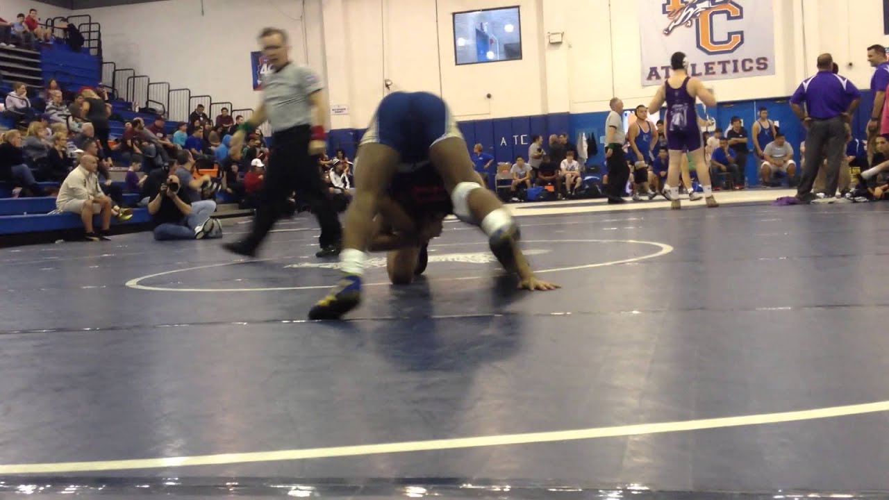 Damani Burns Newburgh Free Academy Wrestling Carlucci Duals - YouTube