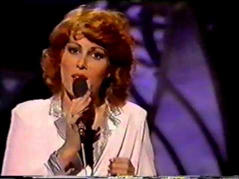 BBC 1980 2 Maggie Moone Happy Everthing UK - YouTube