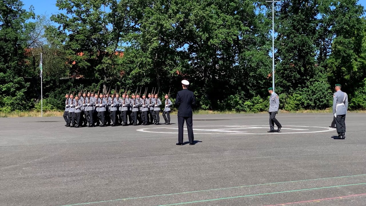 Die neue YouTube-Serie von Bundeswehr Exclusive | Das Wachbataillon ...