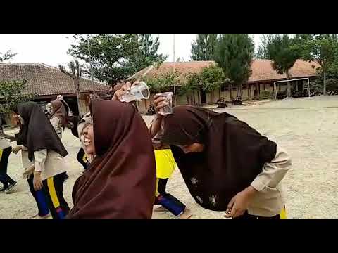Lomba 17 Agustus SMP negeri 2 Bulakamba - YouTube