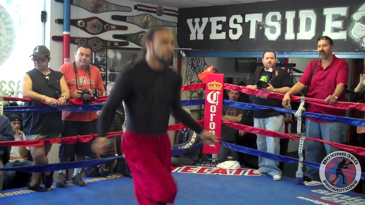 Boxing 360 - Keith Thurman Media Workout - YouTube