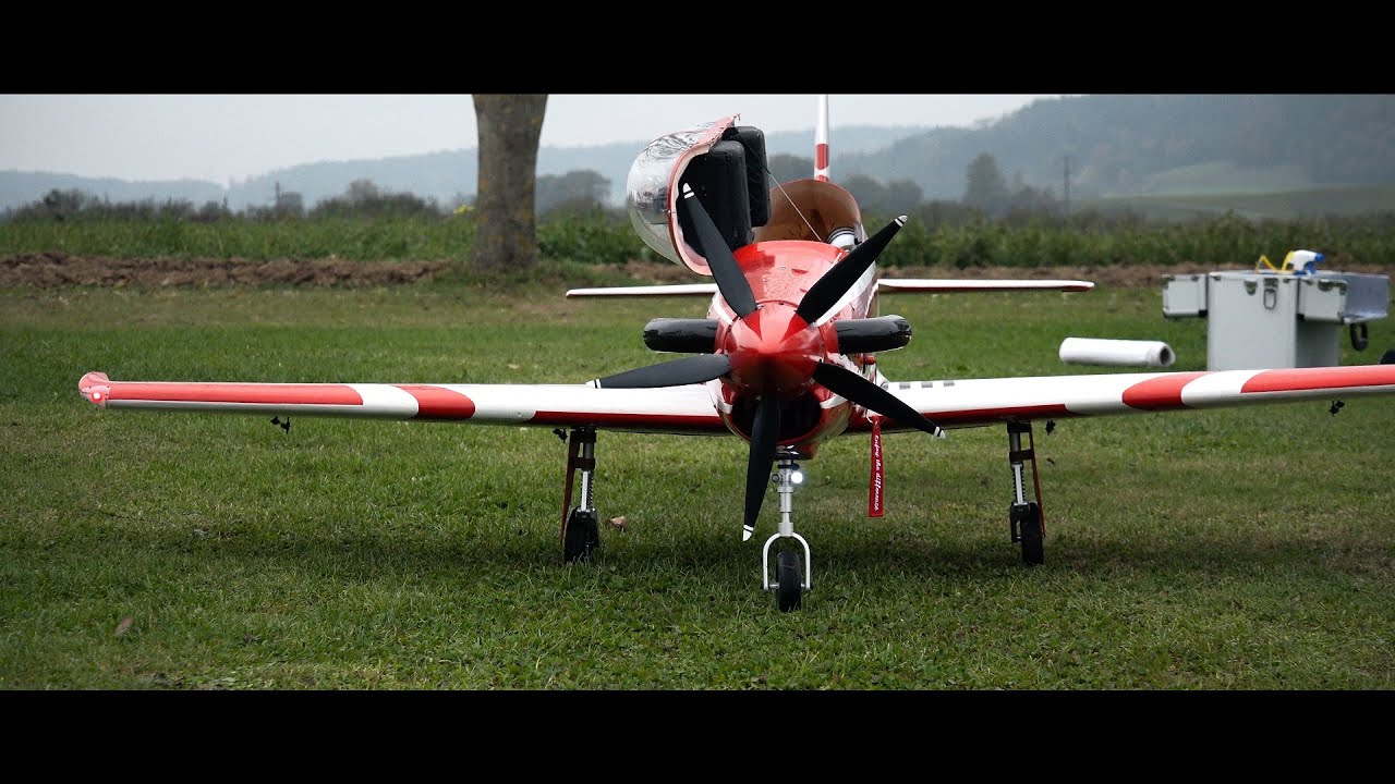 Pilatus PC-21 maiden flight - YouTube