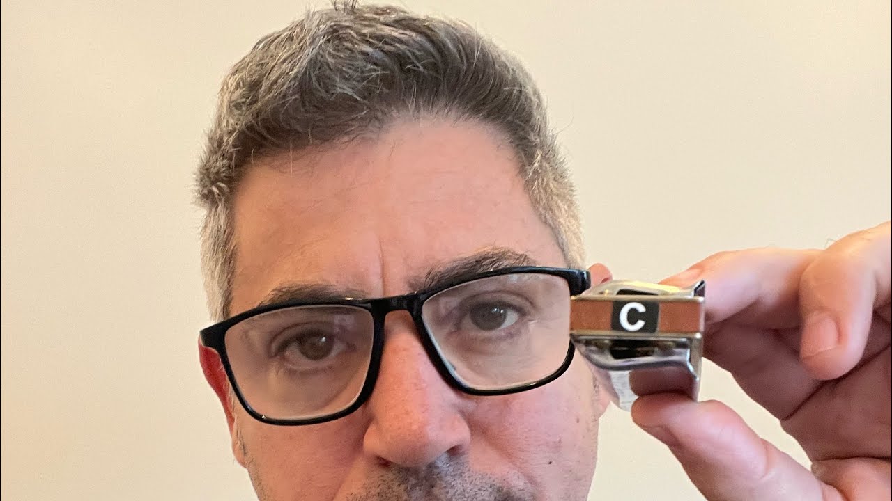 Ear train this blues lick by ear: C harmonica (2nd position) - YouTube