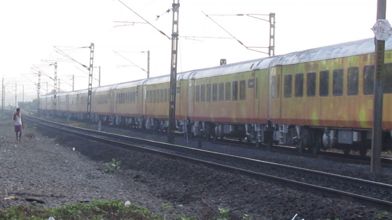 Tejas express 22671 Chennai Egmore--Madurai Junction crossing ...