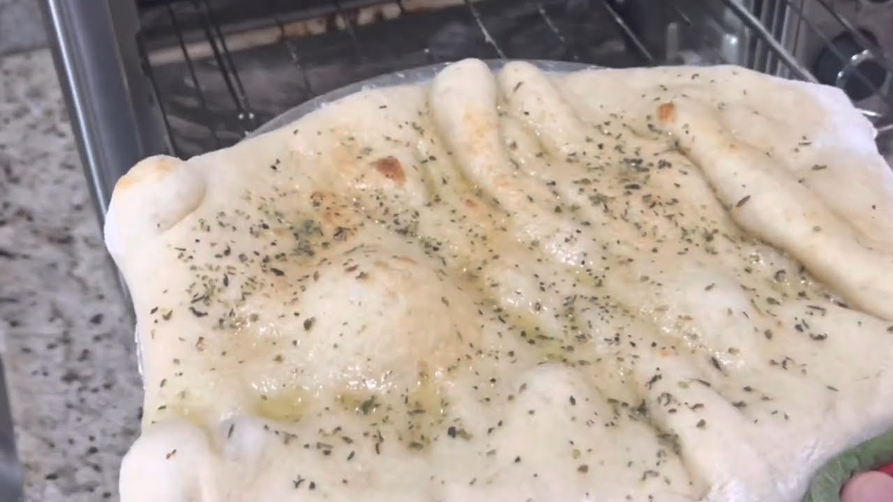 The Tesla of pizza's! Unique and new! - YouTube