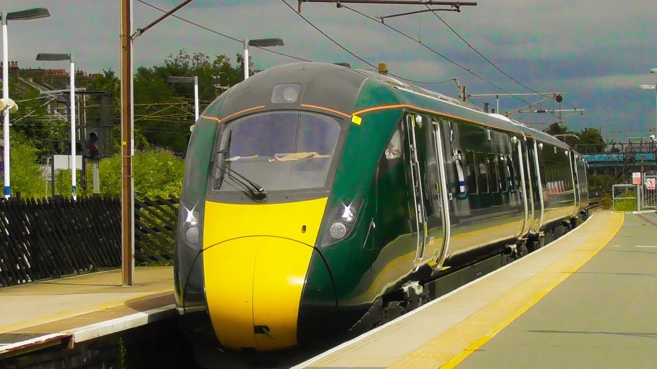 GWR 800002 arrives at Finsbury Park for London Kings cross from ...