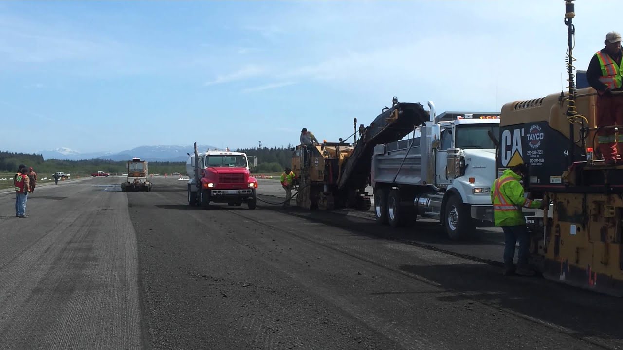 Topcon mmGPS Milling Port Hardy Airport 2012 - YouTube