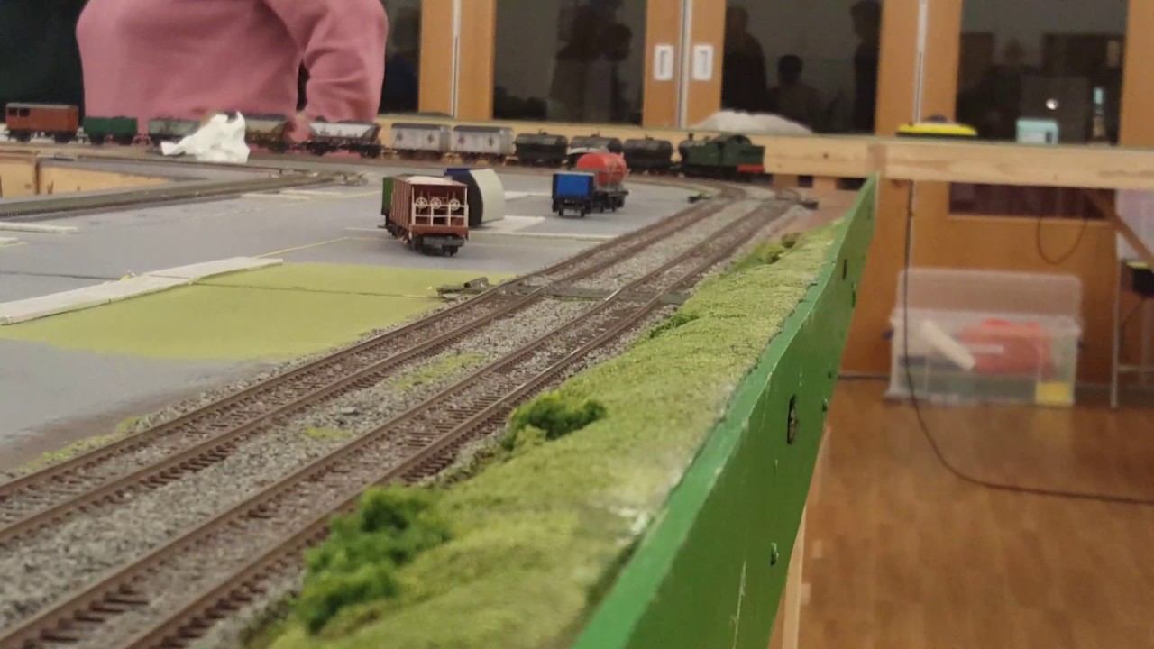 A 72xx with a mixed goods - YouTube