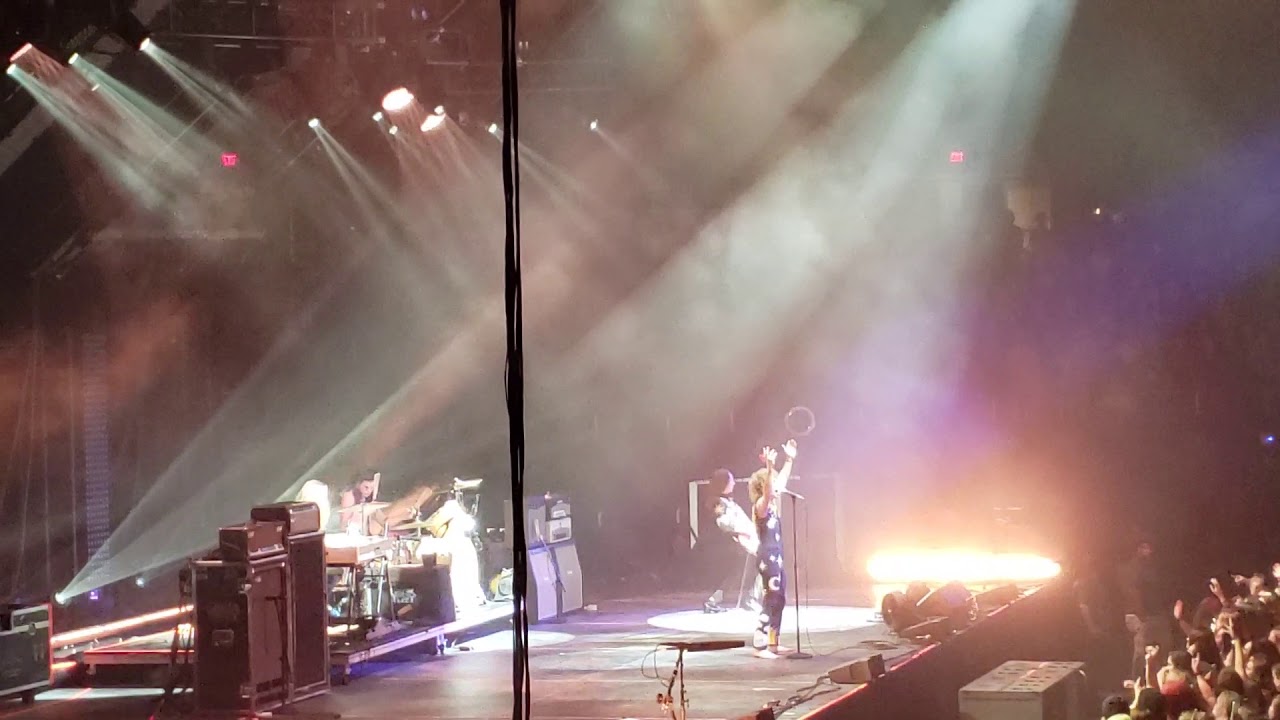 Greta Van Fleet - Flower Power - YouTube