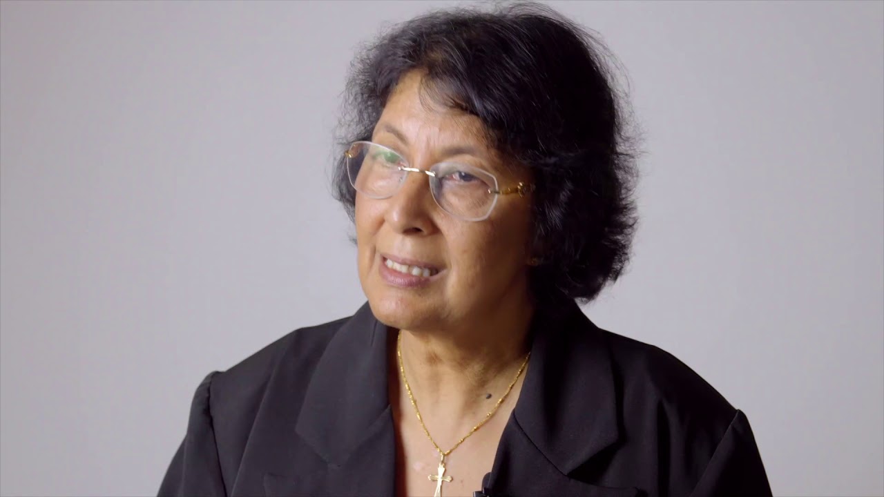 Jenny Simons over 10 jaar parlement en vooruit kijken - YouTube