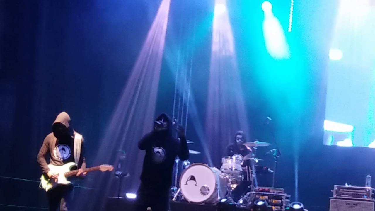 Concert Carla's Dreams - YouTube