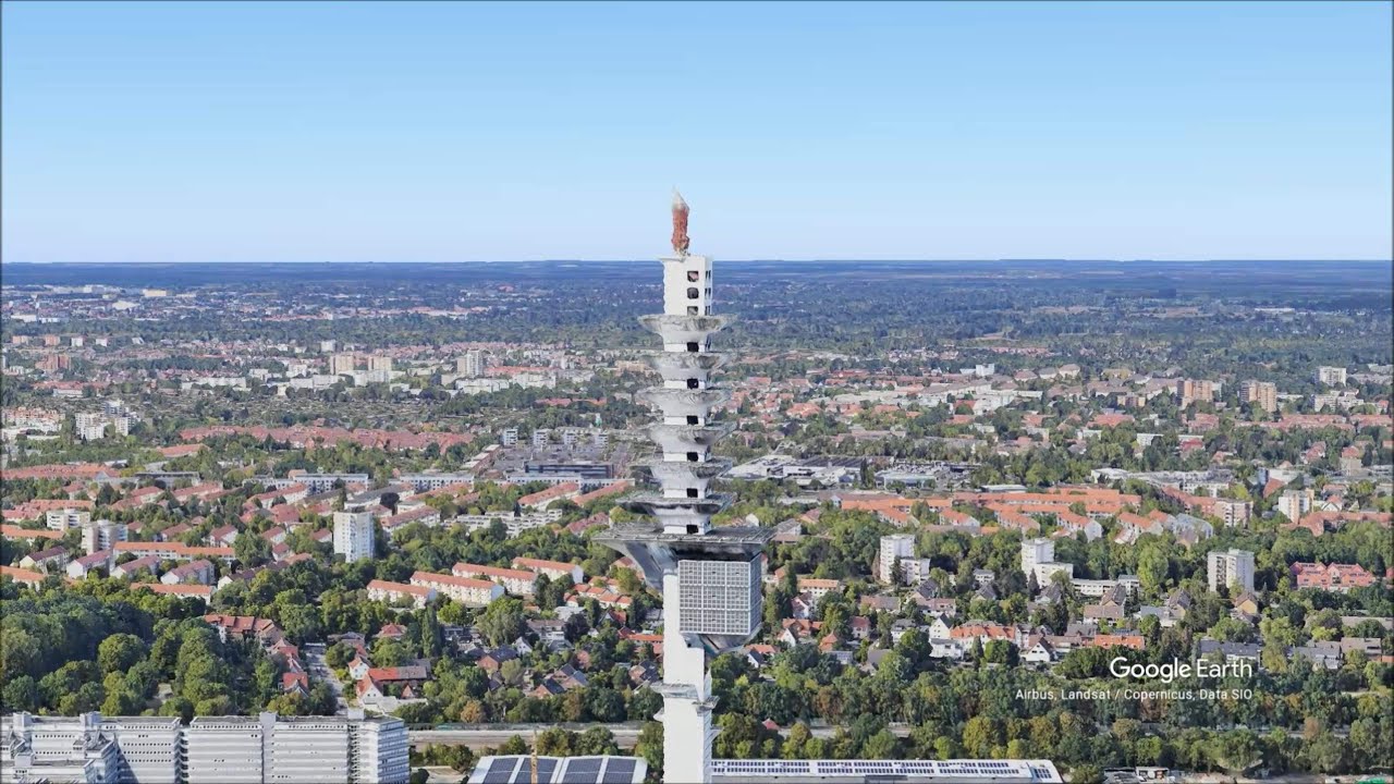 The Telemax is a telecommunications tower in Hanover. German - YouTube