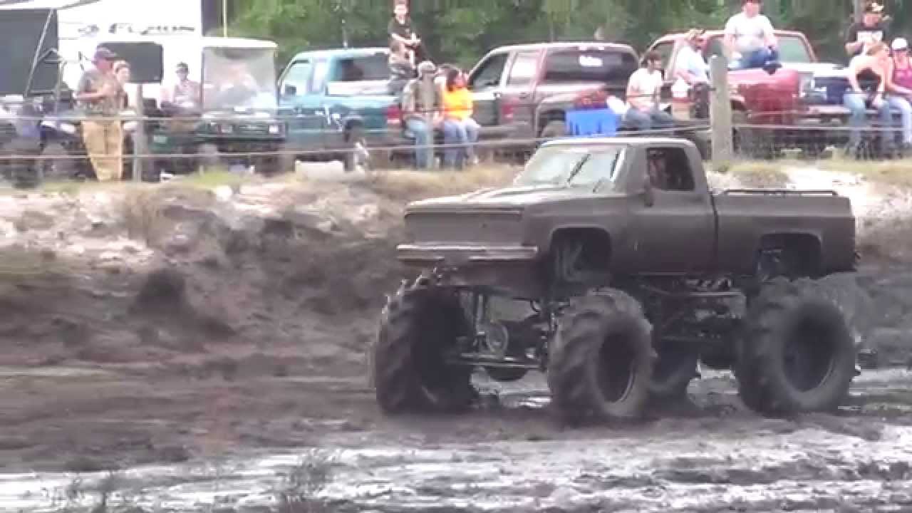 Big Bend Boggers-Hogwaller Mud Bog New Years Bog-Vol#2 - YouTube